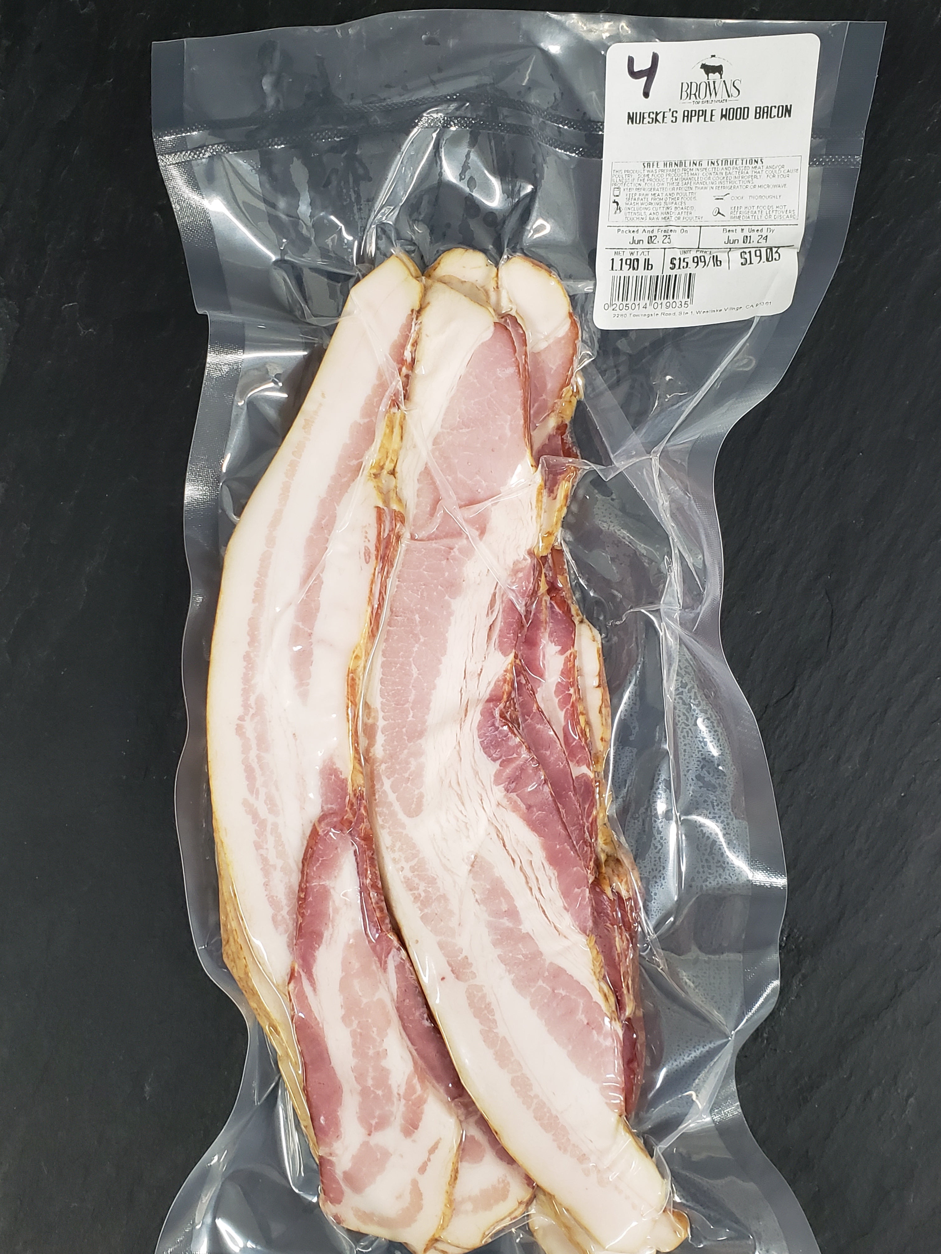 NUESKE'S APPLEWOOD SMOKED BACON #4 – Brown's Top Shelf Meats